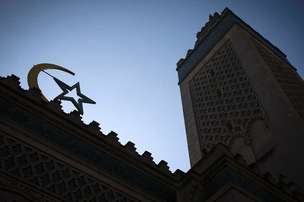 Bermegah-megahan Bangun Masjid, Salah Satu Tanda Kiamat