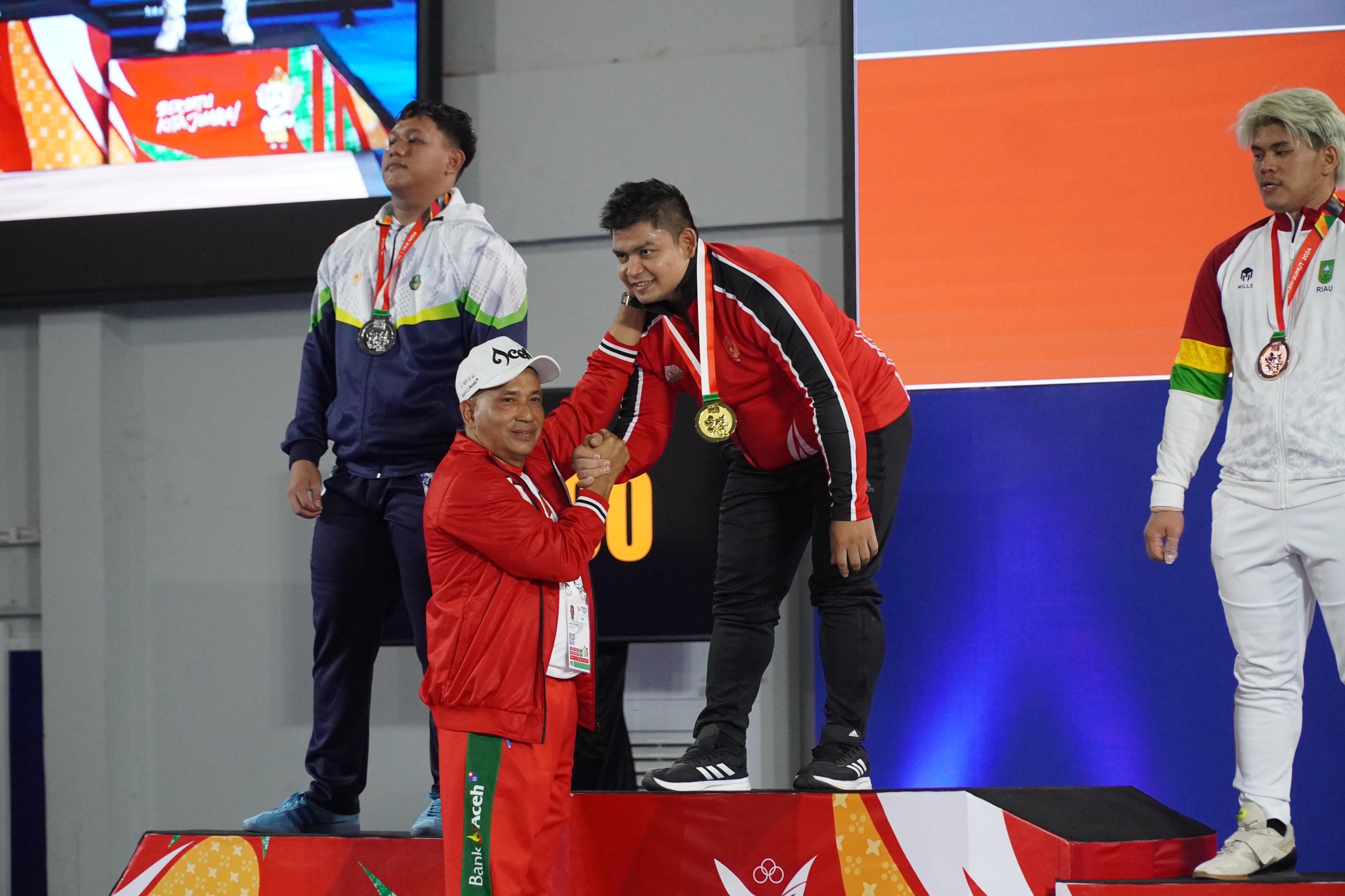 PON XXI: Muhammad Zul Ilmi Tambah Emas Aceh dari Cabor Angkat Besi