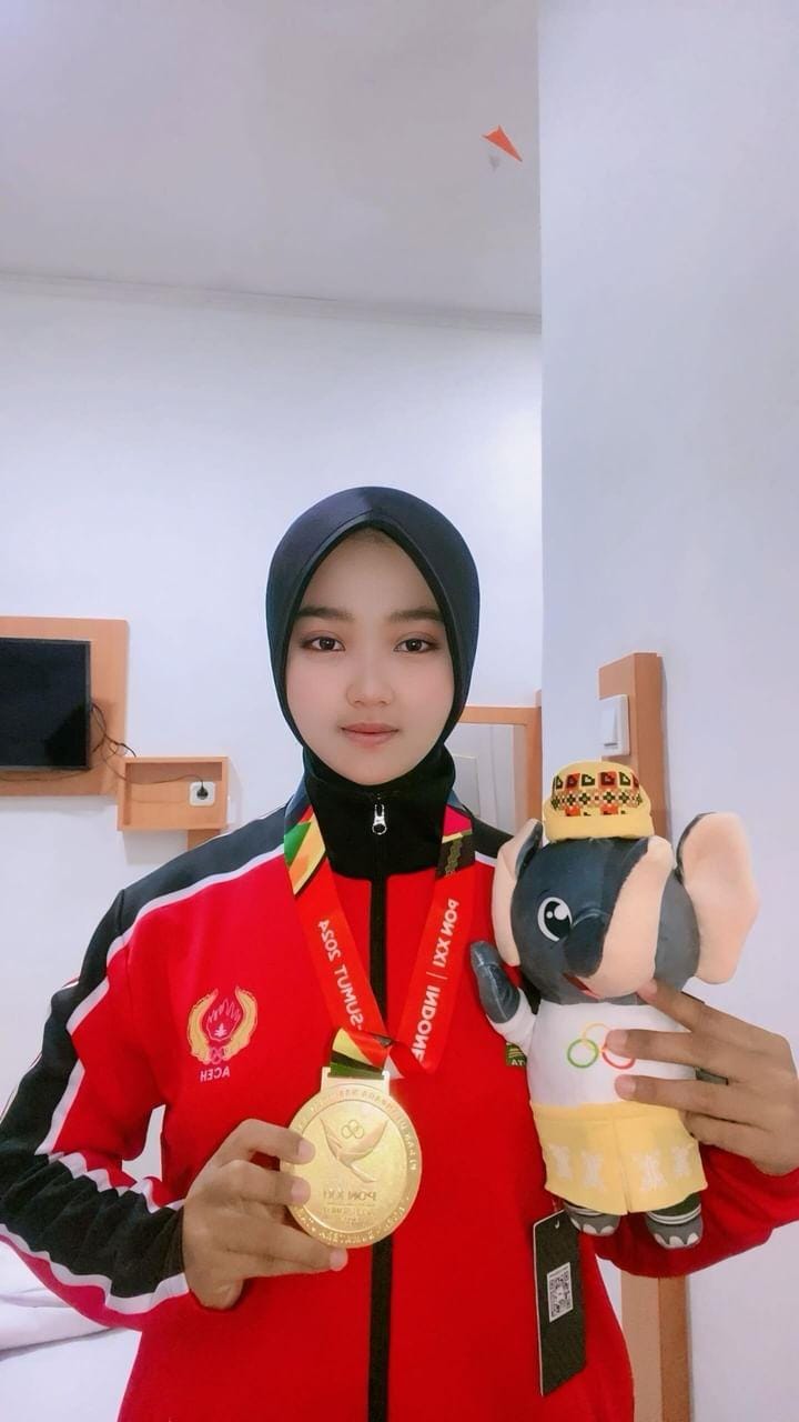 Mahasiswi UIN Ar-Raniry Sumbang Emas untuk Aceh dari Cabang Terbang Layang