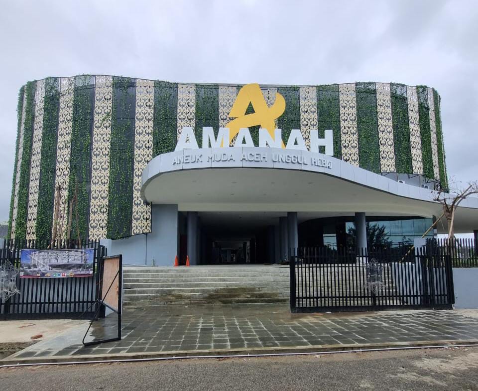 RI 1 Resmikan Gedung Aneuk Muda Aceh Hebat
