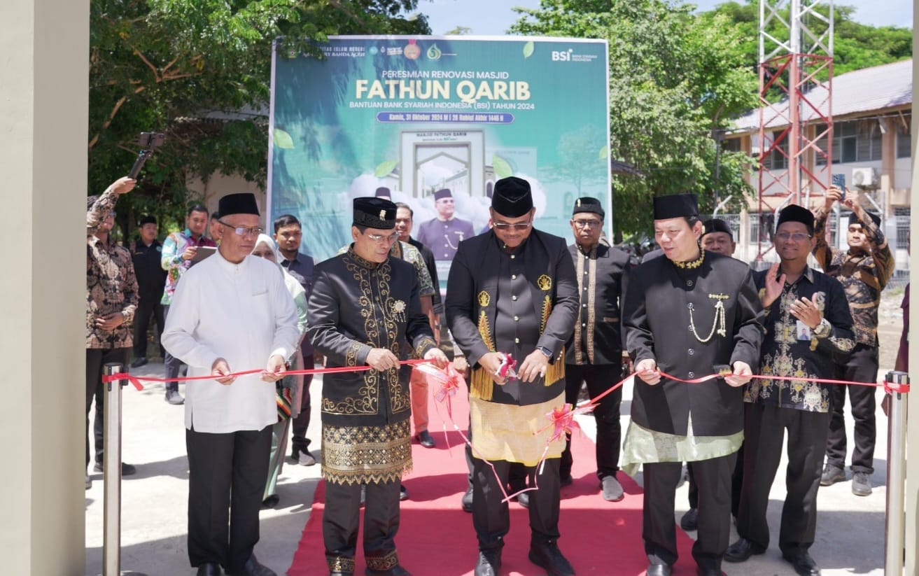 Pj Gubernur Aceh Resmikan Renovasi Masjid Fathun Qarib UIN Ar-Raniry