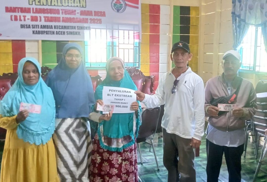 Pemdes Siti Ambia Salurkan BLT Tahap I Tahun 2025 kepada 34 Warga